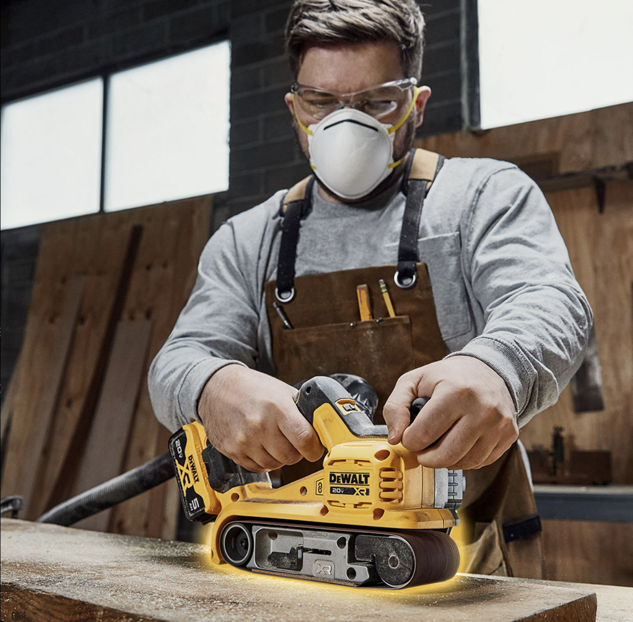 Introducing the DEWALT 20V MAX* XR® Brushless Cordless Belt Sander: A ...